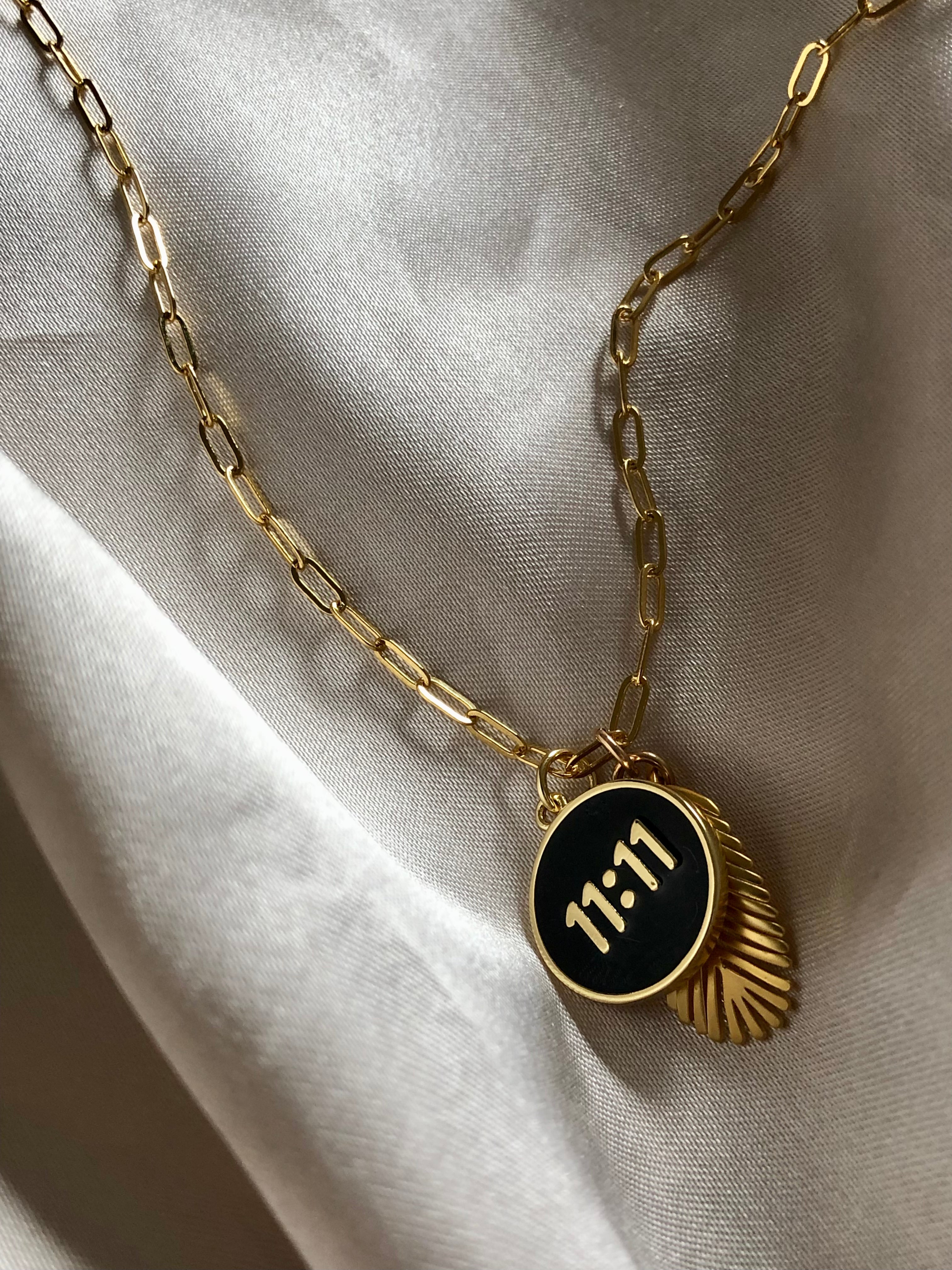 All Necklaces – JV Studios & Boutique